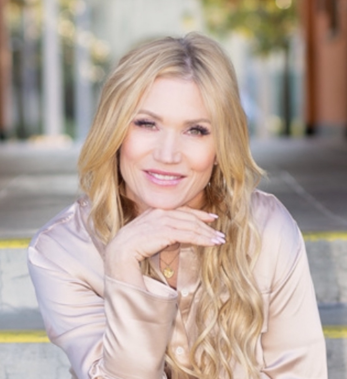 EP. 201 Ashley Gonor Raising Confident, Compassionate, Courageous Kids ...