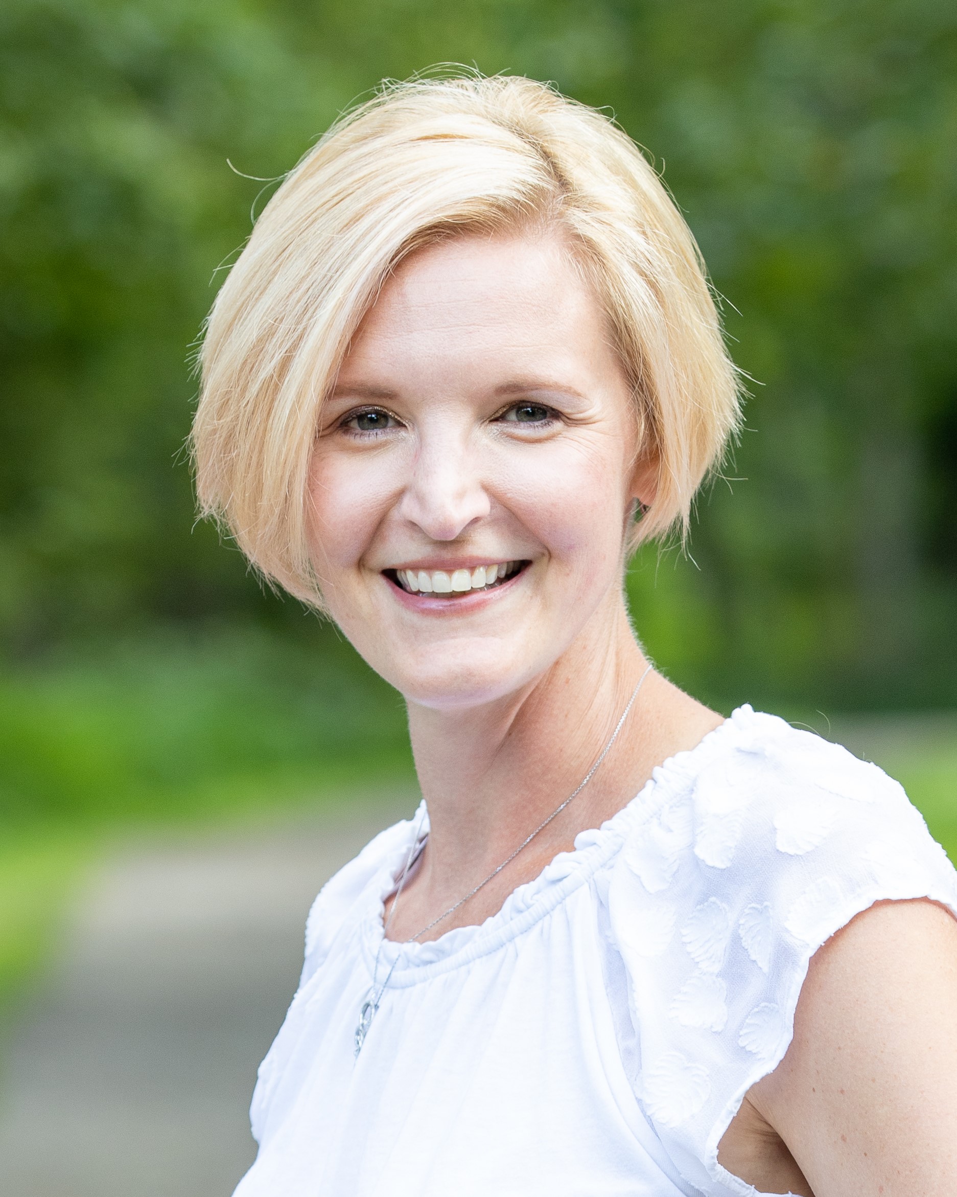 EP. 209 Sara Raymond Cultivating The Courage To Decide - Raj Jana